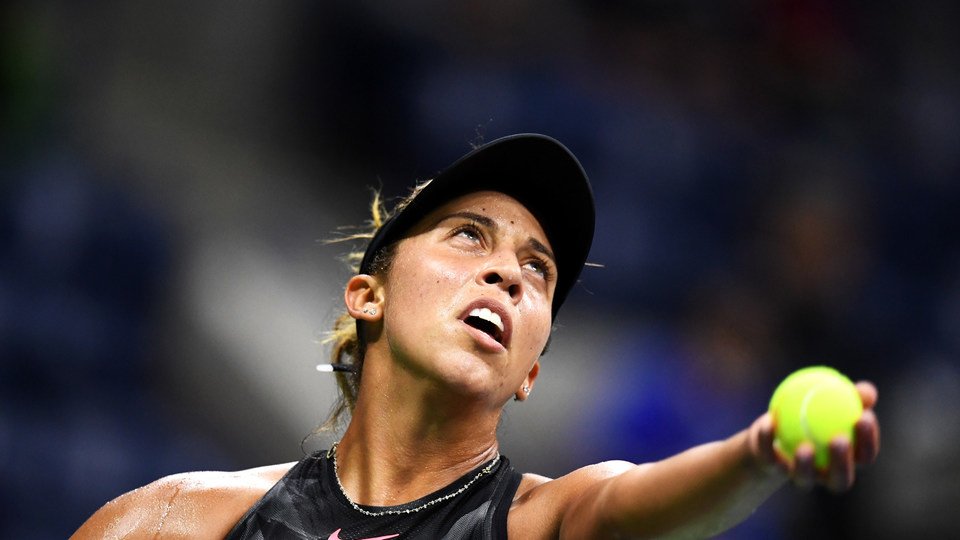 Keys burns midnight oil, survives third-round drama | Official Site of ...
