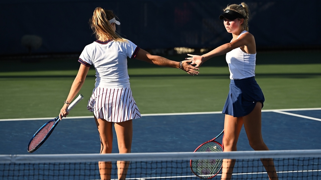 Photos: Boys' and girls' doubles in Round 1 at the 2021 US Open ...