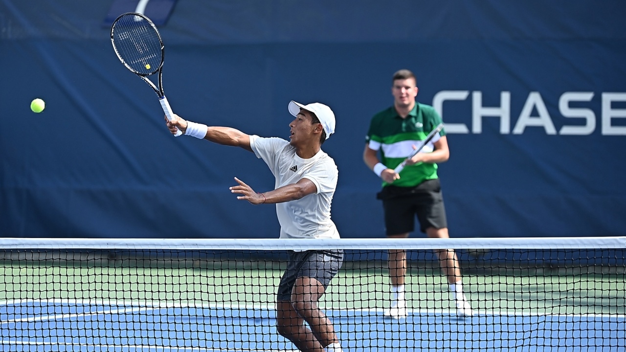 Photos: Boys' and girls' doubles in Round 2 at the 2021 US Open ...