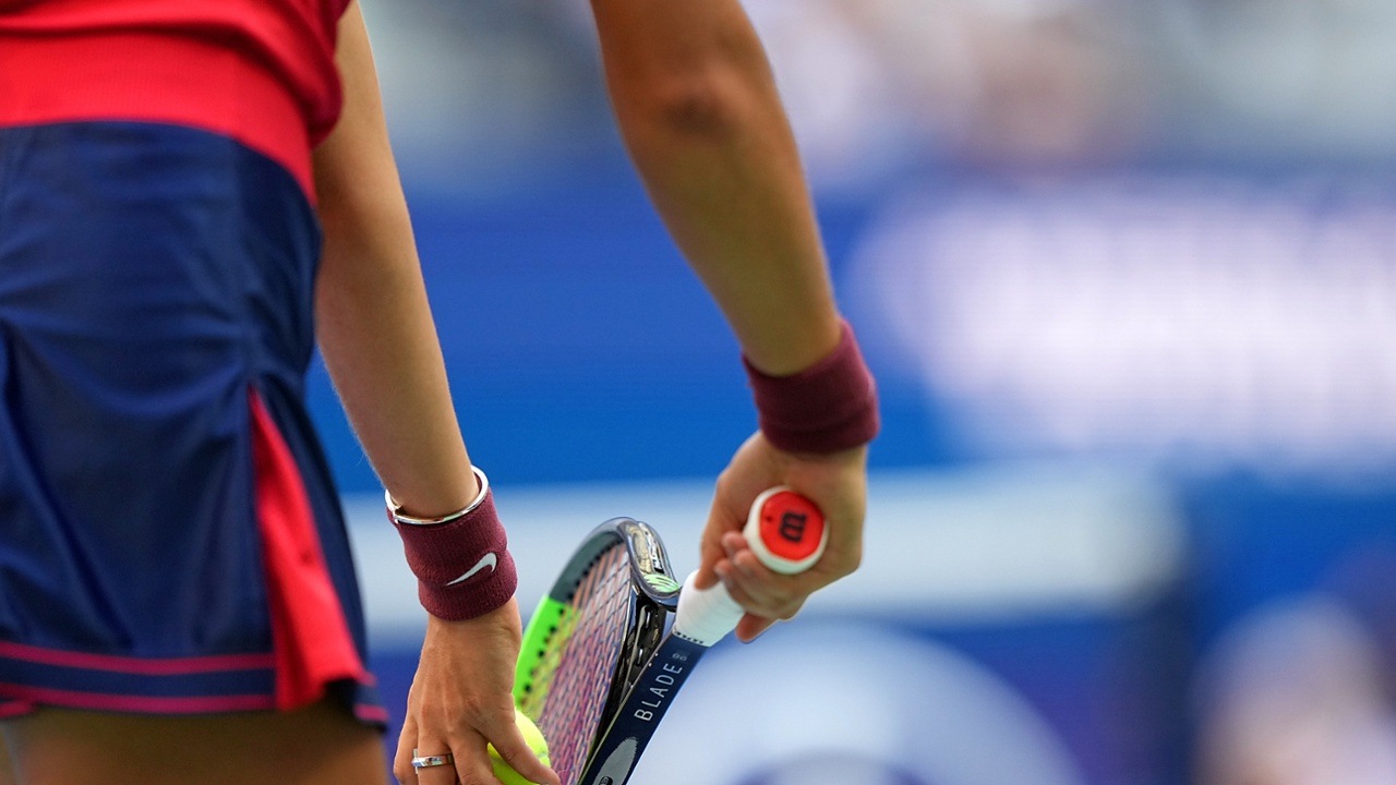 Photos: Leylah Fernandez vs. Emma Raducanu, 2021 US Open final ...