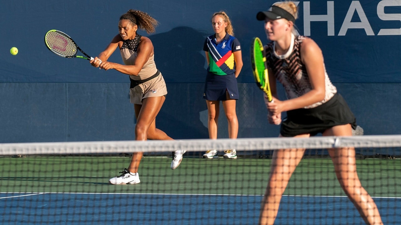 Photos: Krueger-Montgomery vs. Brantmeier-Kalieva, 2021 US Open girls ...