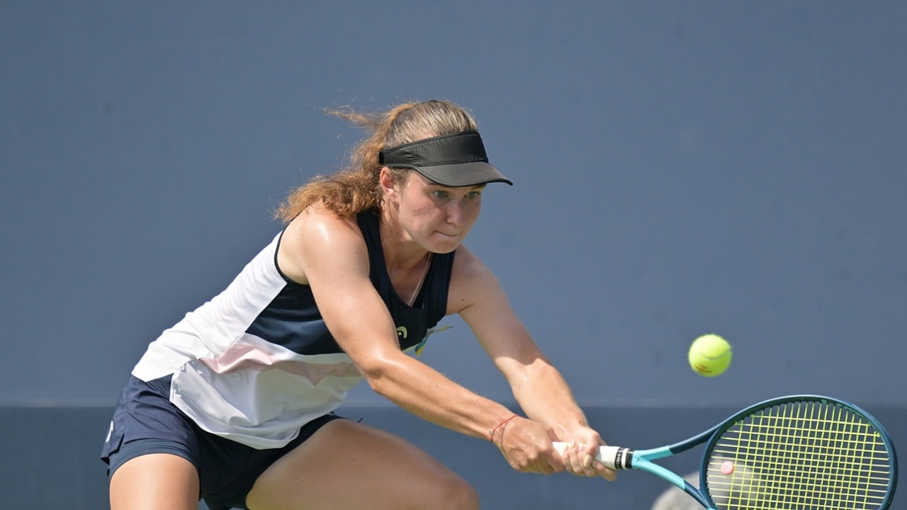 Photos: Simona Halep vs. Daria Snigur, 2022 US Open first round ...