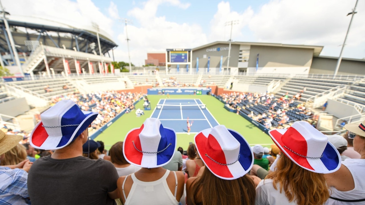 Photos: Come on in! Around the Grounds, Day 1 of the 2022 US Open ...