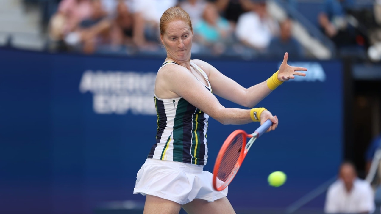 Photos: Allison Van Uytvanck vs. Venus Williams, 2022 US Open, first ...