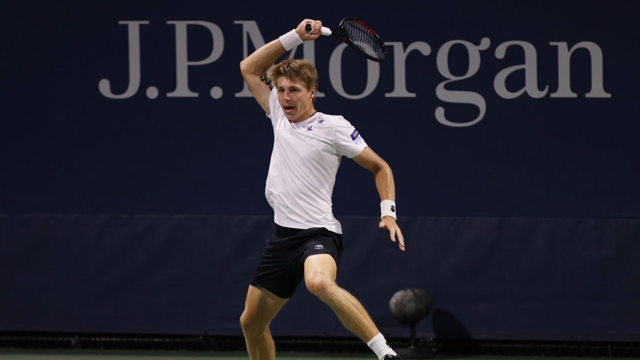 Photos: Ilya Ivashka vs. Hubert Hurkacz, 2022 US Open second round ...