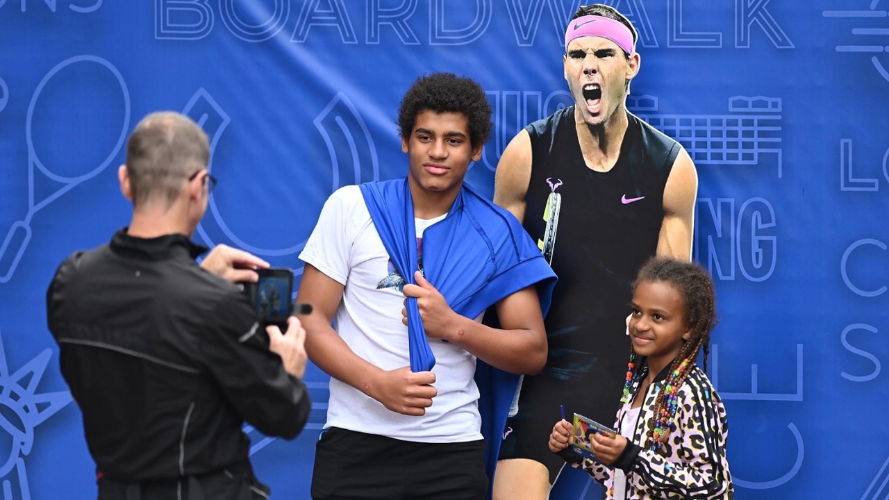 Best photos from around the grounds on Day 3 of 2023 US Open Fan Week ...