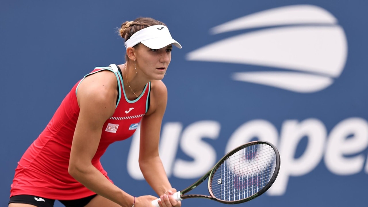 Best photos from Rebeka Masarova vs. Maria Sakkari, Round 1 at the 2023 ...