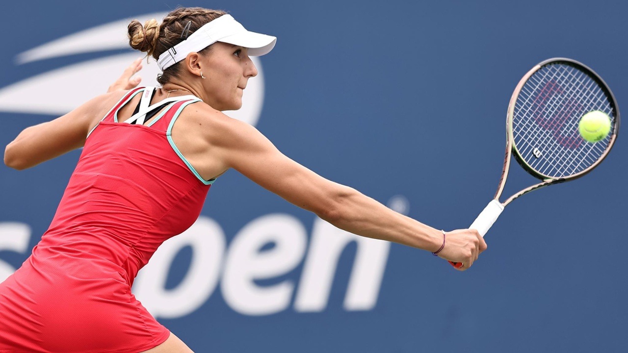 Best photos from Rebeka Masarova vs. Maria Sakkari, Round 1 at the 2023 ...