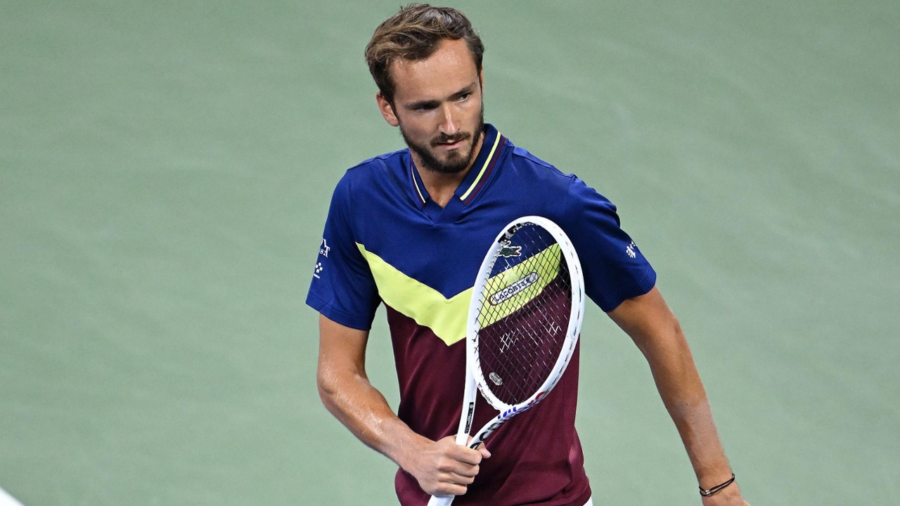 Daniil Medvedev earns late-night Armstrong win at 2023 US Open | Official Site of the 2025 US ...