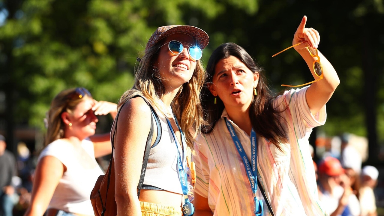 Best photos from around the grounds on Day 5 of the 2023 US Open ...