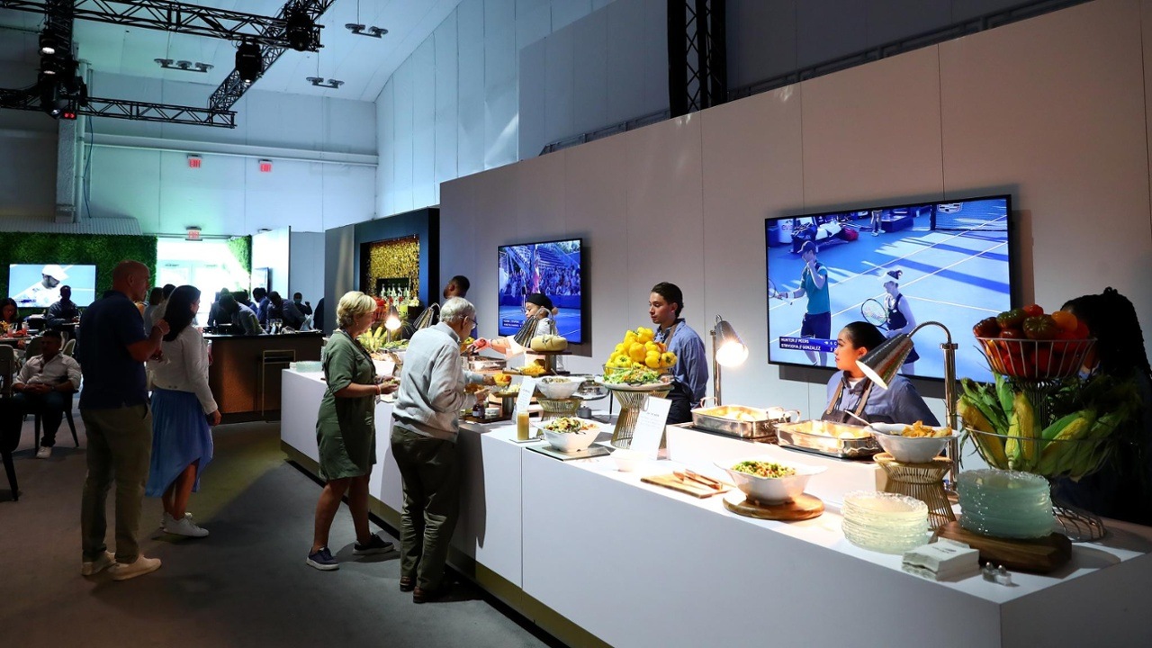 Best photos from around the grounds on Day 5 of the 2023 US Open ...