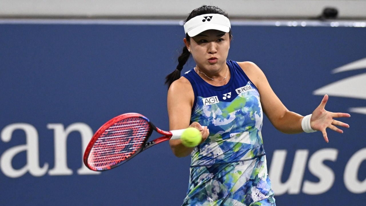 Belinda Bencic outslugs Zhu Lin in three-set thriller at the 2023 US Open | Official Site of the ...