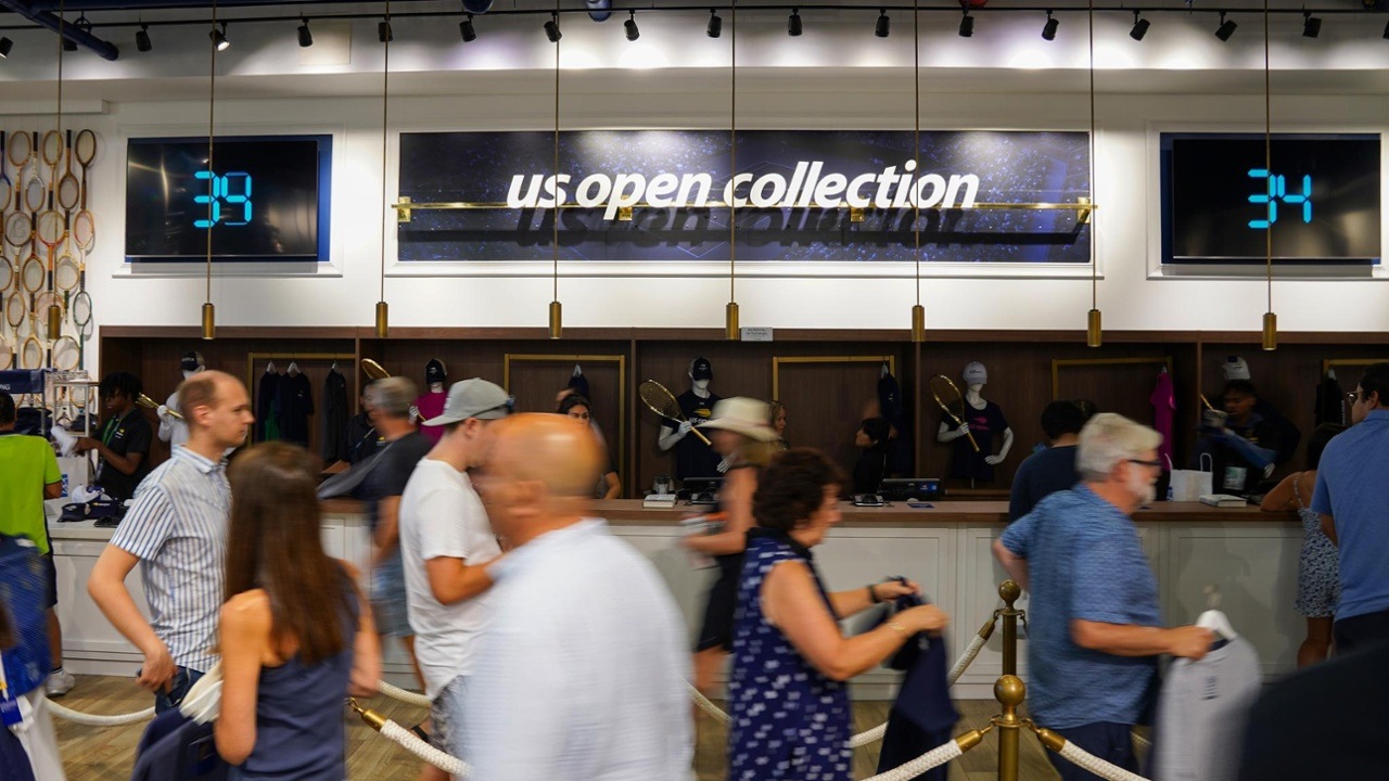 Best photos from around the grounds on Day 8 of the 2023 US Open ...