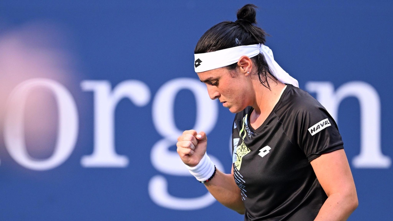 Best photos of Ons Jabeur vs. Zheng Qinwen, Round 4 at the 2023 US Open | Official Site of the ...