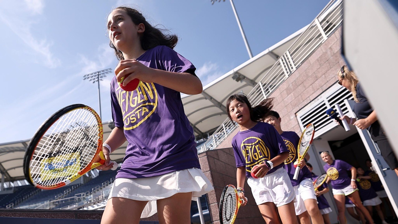 Best photos from around the grounds on Day 9 of the 2023 US Open ...