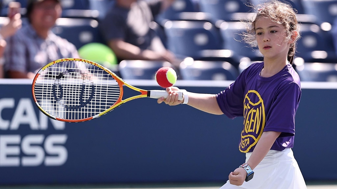 Best photos from around the grounds on Day 9 of the 2023 US Open ...