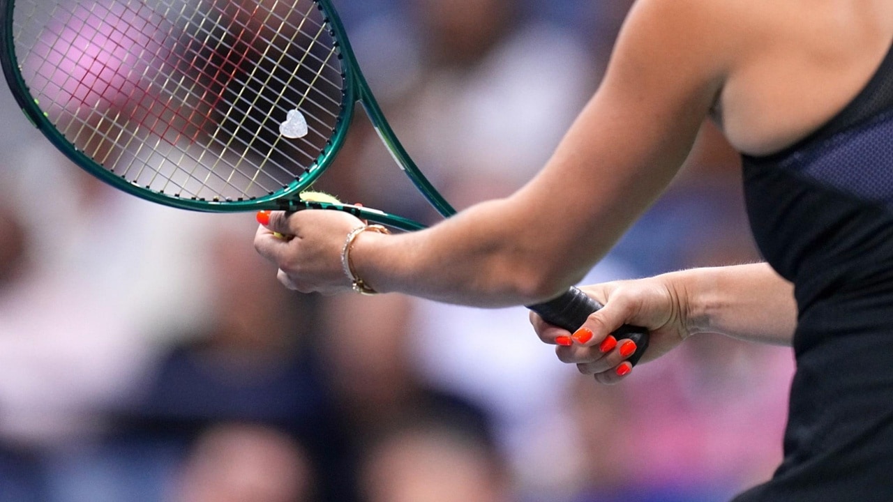 Best photos of Zheng Qinwen vs. Aryna Sabalenka, 2024 US Open quarterfinal | Official Site of ...