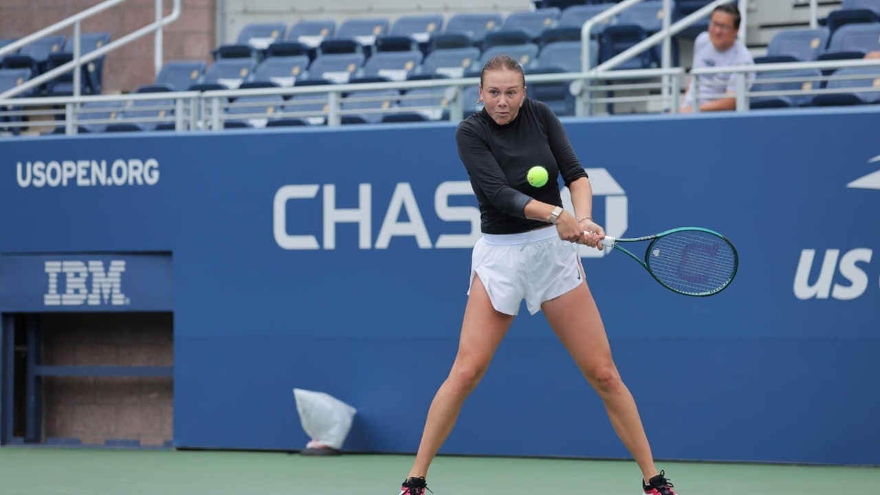 Laura Steel Tennis