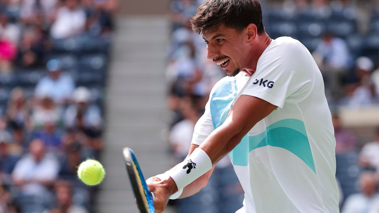 Jannik Sinner vs. Alexei Popyrin, 2025 US Open, Round 2 | Official Site of the 2026 US Open ...