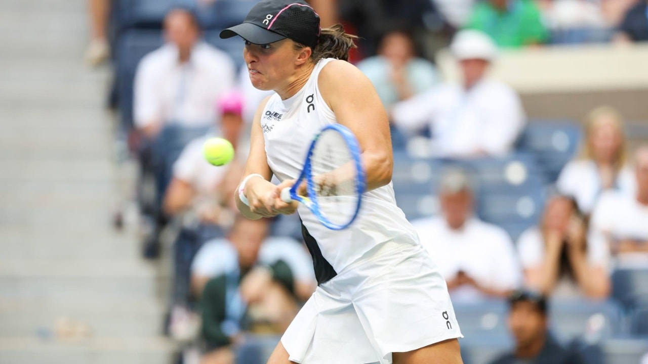 Amanda Anisimova vs. Iga Swiatek, 2025 US Open Quarterfinal | Official ...