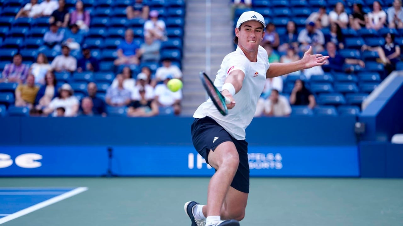 How junior Oliver Bonding found himself hitting with Jannik Sinner, Ash ...