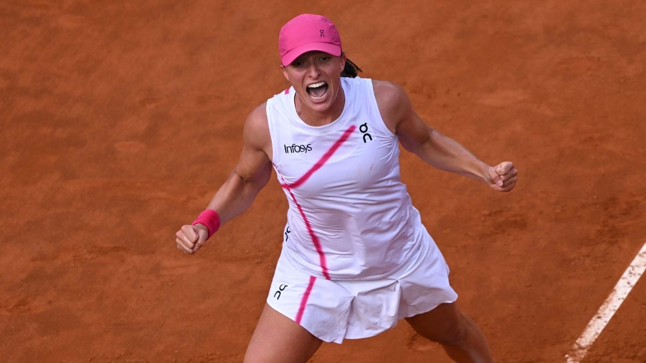 Iga Swiatek survives match point, beats Naomi Osaka at Roland Garros ...