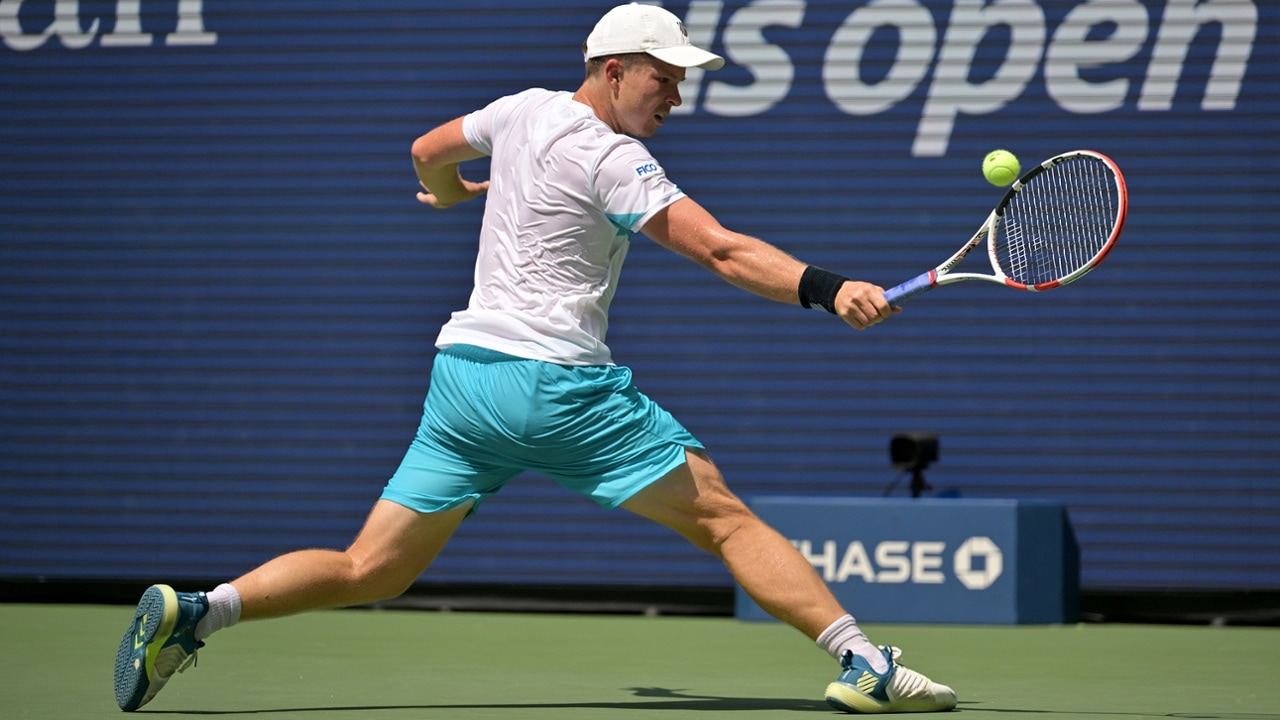 Photos: Daniil Medvedev vs. Stefan Kozlov, 2022 US Open first round ...