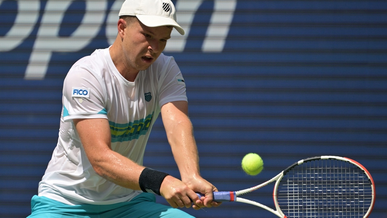 Photos: Daniil Medvedev vs. Stefan Kozlov, 2022 US Open first round ...