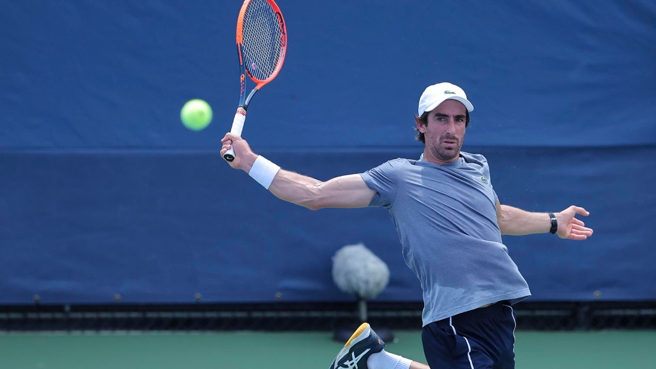 Best photos from Day 1 of men's and women's qualifying at the 2024 US ...