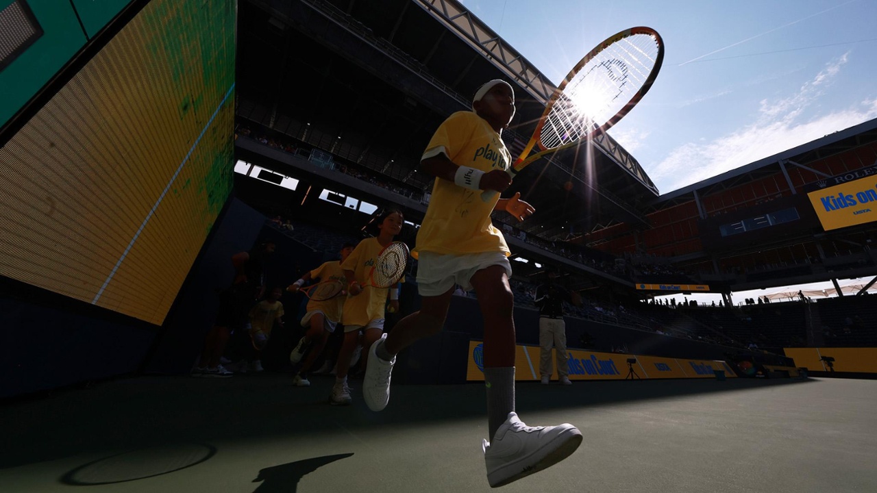 Best photos from around the grounds on Day 3 of the 2024 US Open ...