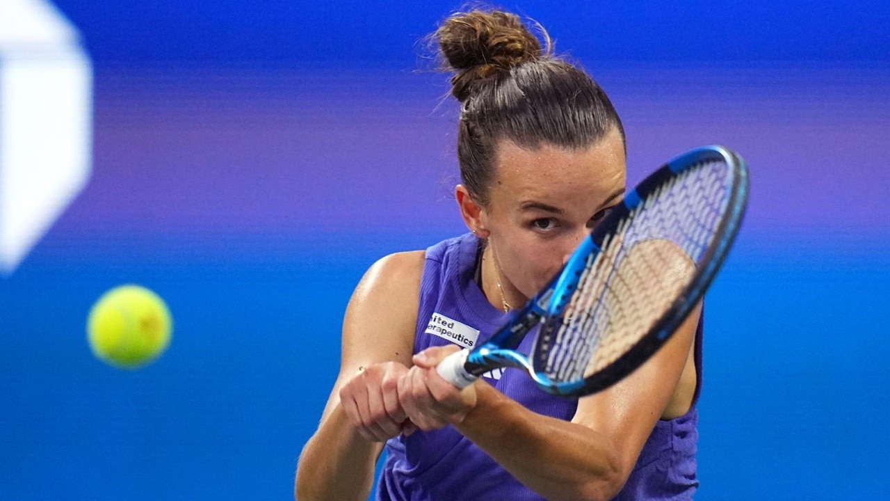 Best photos of Clara Burel vs. Victoria Azarenka, 2024 US Open Round 2 ...