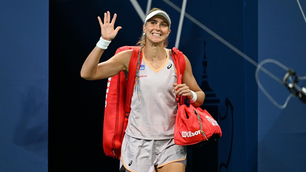 Best photos of Anna Kalinskaya vs. Beatriz Haddad Maia, 2024 US Open ...