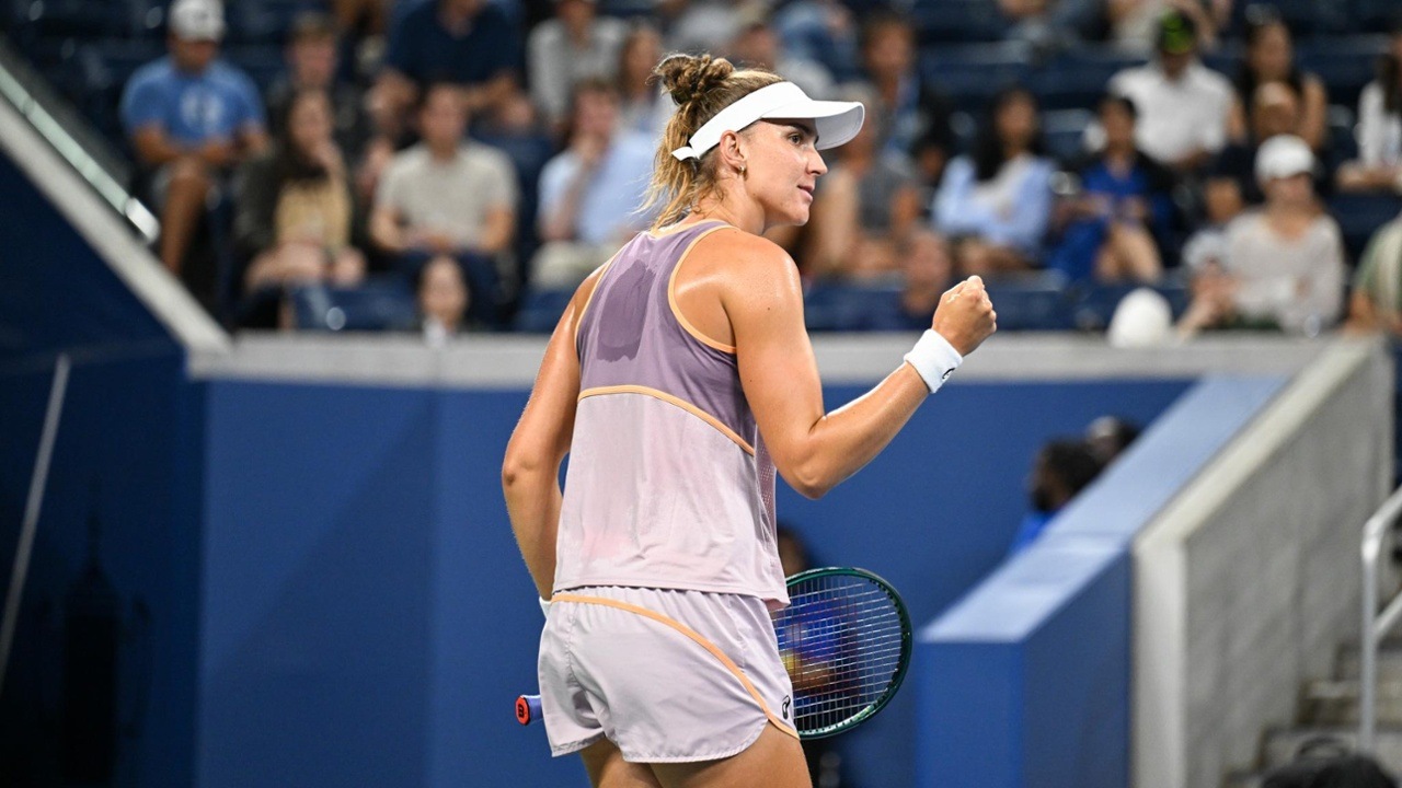 Best photos of Anna Kalinskaya vs. Beatriz Haddad Maia, 2024 US Open ...