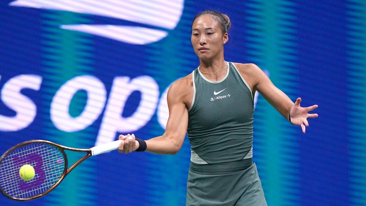 Best photos of Zheng Qinwen vs. Aryna Sabalenka, 2024 US Open quarterfinal | Official Site of ...
