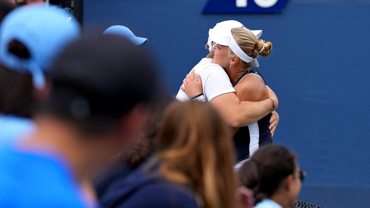 Best photos of El Allami/Sartz-Lunde vs. Pastikova/Stusek, 2024 US Open ...