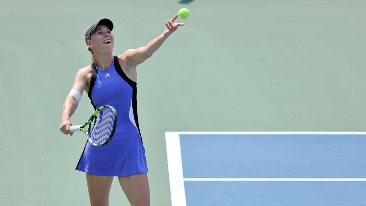 Caroline Wozniacki sails into Round 2 of the 2024 US Open after ...