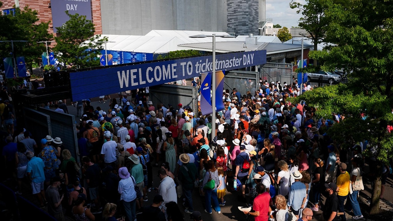 Around the grounds on Day 2 of the 2025 US Open | Official Site of the ...