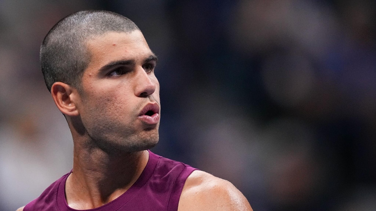 Carlos Alcaraz clips Luciano Darderi to reach Round of 16 at 2025 US ...