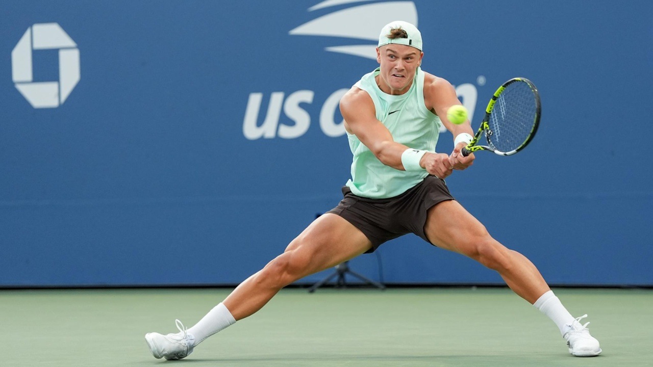 Jan-Lennard Struff upsets Holger Rune at the 2025 US Open | Official Site of the 2025 US Open ...