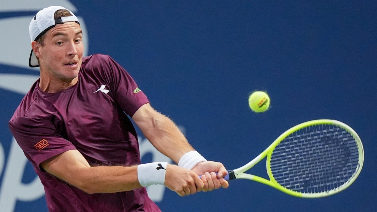 Jan-Lennard Struff upsets Holger Rune at the 2025 US Open | Official Site of the 2025 US Open ...